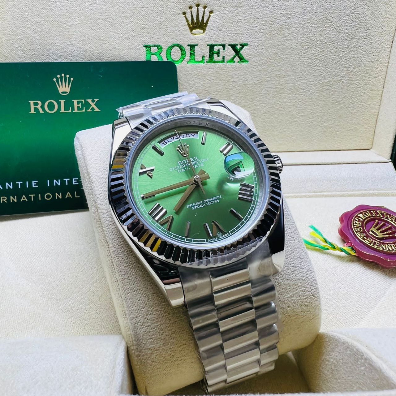Design Datejust 41 White Gold/Steel Azzurro Blue Roman Dial Fluted ...